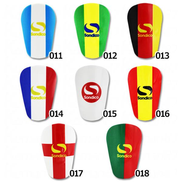 ソンディコ、シンガード。イギリスの伝統あるサッカー専門ブランド・ソンディコのサッカーレガース。軽量かつコンパクトな設計で、レディースやジュニアにも対応した小型シンガード。軽量で耐久性と衝撃吸収性に優れた素材を採用し、違和感のない着け心地でト...