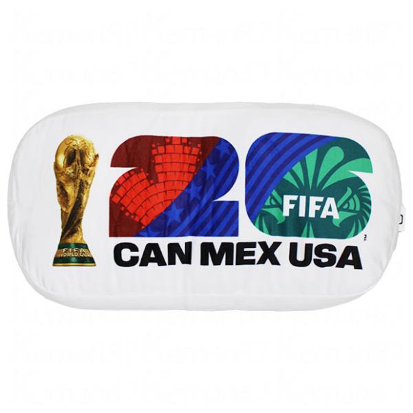 FIFAワールドカップ2026、クッション。「FIFA WORLD CUP 2026」オフィシャルライセンスアイテム。2026年大会デザインのクッション。サイズ：F(約24×55×10cm)モデル：2026年春夏