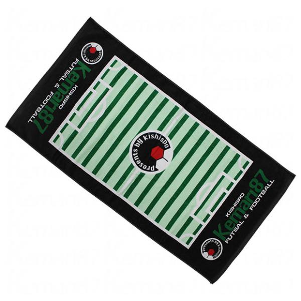 Kemari87/KISHISPO、バスタオル。サッカーコートのデザインを採用した、カッコかわいいキシスポオリジナルアイテム。◆取り扱い店舗限定アイテム◆Kemari87/KISHISPO別注品質：コットン100％サイズ：F(約61×118...