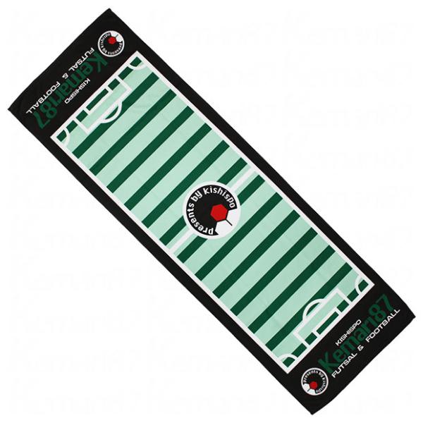 Kemari87/KISHISPO、クールタオル。サッカーコートのデザインを採用した、カッコかわいいキシスポオリジナルアイテム。◆取り扱い店舗限定アイテム◆Kemari87/KISHISPO別注サイズ：F(約30×91cm)モデル：2023年秋冬