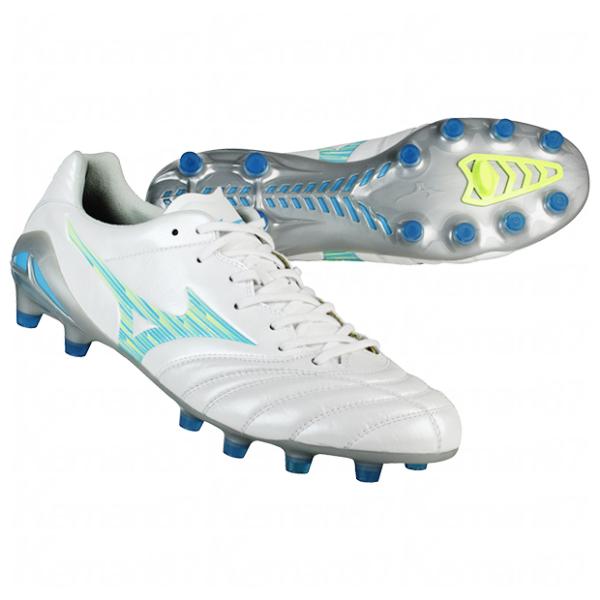 ミズノ、大人/メンズ用サッカースパイク「モナルシーダ ネオ 3 エリート」。モレリア・モレリアネオの魂を受け継ぐモナルシーダネオシリーズ、エリートモデルスパイク。モレリアネオ4同様のアウトソールを使用し、さらなる素足感覚を追求。アッパーに天...