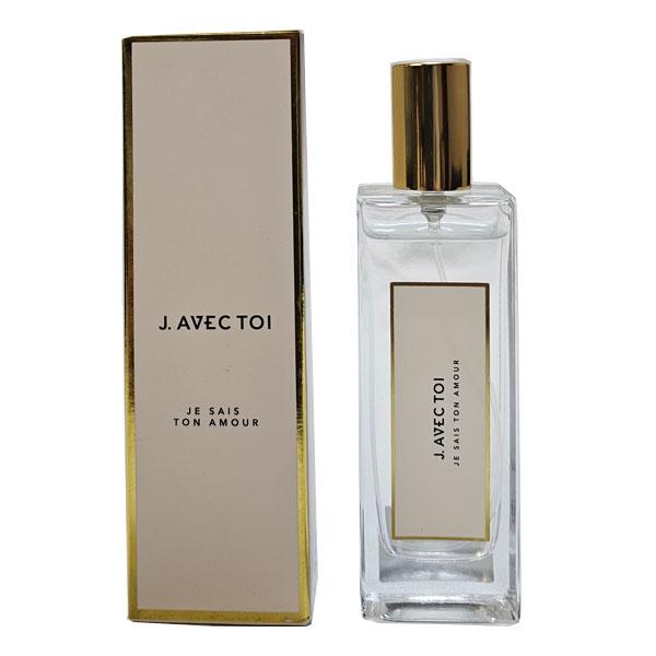 みずみずしいローズを基調に、澄んだグリーンノートが重なるフレッシュフローラルの香り。「J.avec toi　オーデパルファム　ジュセトナムール　50mL」は、涼やかに広がる重さを感じにくいバラの香りが特長のフレグランスです。フレッシュフロー...