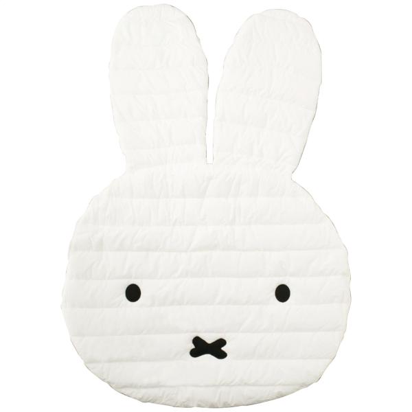 【発売日：2024年03月27日】お部屋がかわいく大変身！写真映えするふれあいマット。裏面は滑り止め加工でフローリングでも安心。ふんわりわた入りキルトでふんわり気持ちいい。丸ごと洗えていつも清潔にお使いいただけます。赤ちゃんのオムツ替えにも...