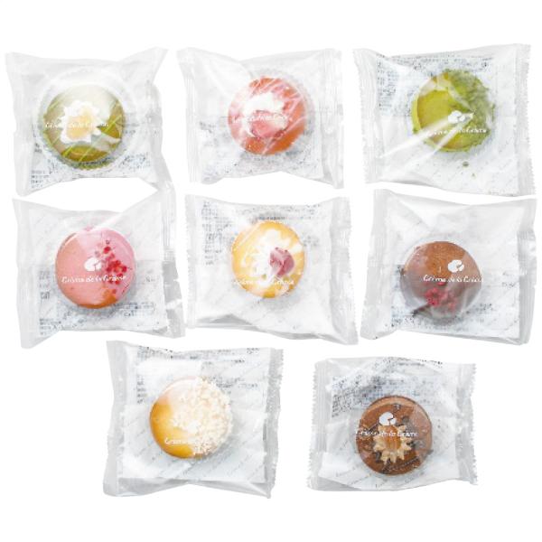 【発売日：2024年03月27日】冷凍でも食感を感じられる“サクサク”の生地で、北海道産の生乳を使用したミルク感たっぷりのアイスクリームをサンドしました。見た目も可愛いらしいトッピングで飾りつけた、フォトジェニックな「ごほうびアイス」です。...