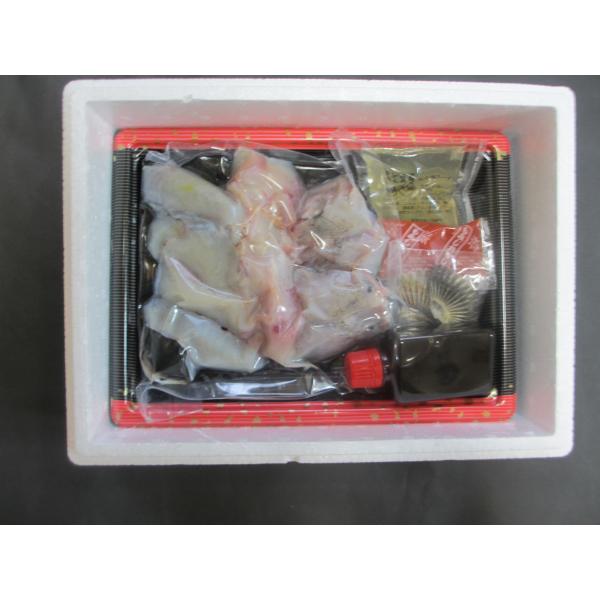 【発売日：2025年03月20日】魚の宝庫豊後水道で育成された新鮮なとらふぐ、寒い季節の代表格熱々のとらふぐちり鍋贅沢な逸品です。【さまざまなギフトシーンでお使いいただけます】　お祝い返し・内祝い・出産内祝い・結婚内祝い・結婚祝い・引き出物...