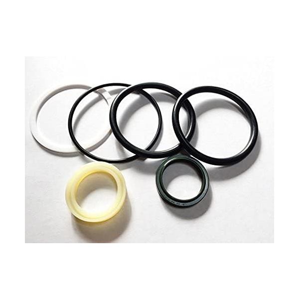 コマツ FD25-12 チルトシリンダーシールキット (テルトシリンダー）(後期）ブッシュは別売りですので、お問合わせ下さい。フォークリフトの油圧シリンダーのオイル漏れを修理する、交換用シールキットです。こちらのセットは、ヘッド側とピストン...