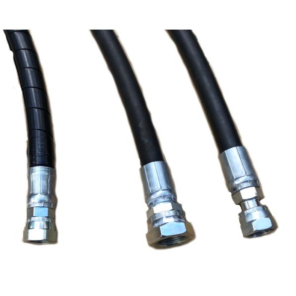 ヤンマー Vio50-2A スイングシリンダー先端のホースです。 こちらの商品は、納期が2〜3日となっております。お急ぎの方は、ご連絡ください。金具のオーリング付き。建設機械の油圧シリンダーの破損したホースの交換用ホースです。こちらの商品は...