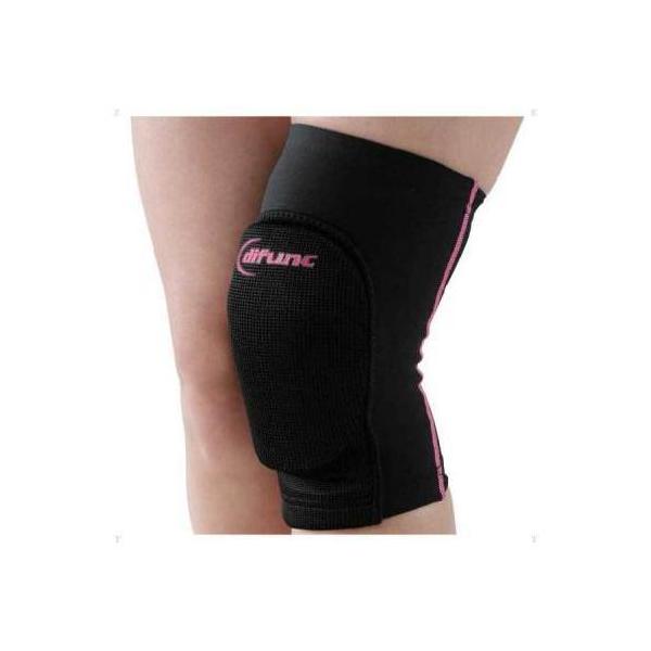 ●高いフィット感、軽量＆ドライ。●肌に当たる内側は起毛加工、ひざ裏メッシュ構造で快適。