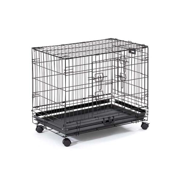 2ドア＆キャスター付きのスチール製ケージがさらに使いやすく、リニューアルしました。ケージの掃除で一番面倒なのが下のトレー部分ではないでしょうか。シンプリーメゾンのケージはトレーが長面＆短面どちらからも引き出せるためお掃除も簡単。