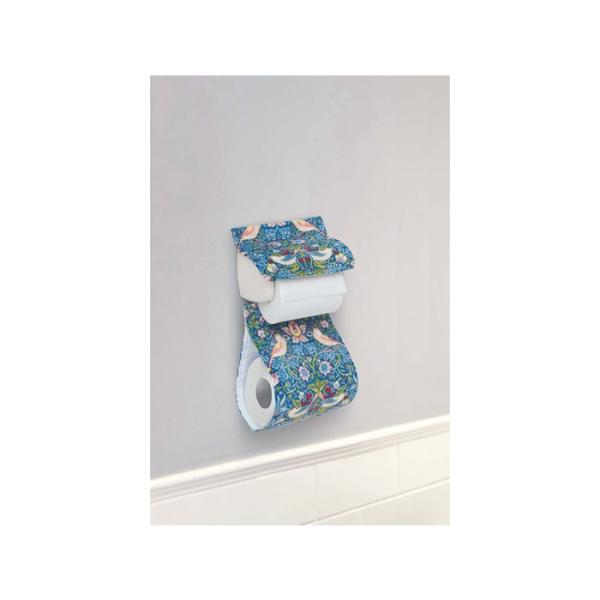 「いちご泥棒」ペーパーホルダー時代を超えて愛される「いちご泥棒」を全面にあしらったデザイン！「いちご泥棒」は、かつてウィリアム・モリスが滞在した別荘の庭でツグミがいちごをついばむ様子に着想を得て描かれた作品です。それまでなかった赤や黄といっ...