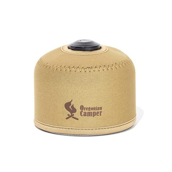 ODガス缶500用のクロロプレンカバー、ODラップ 500です。外的衝撃から缶を守り、素材の特性、耐熱性・耐寒性により、気温等における缶の温度変化の抑制の一助にもなります(ガス缶の高温になる車内での放置は危険ですのでおやめください)。