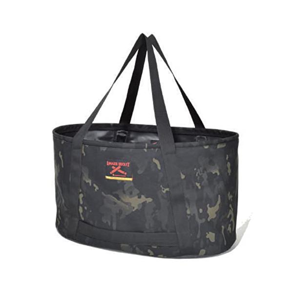 薪入れとしてお使いいただける、楕円形のロガーバケットです。薪は縦にして3束入り、内側は簡単に水洗いが可能。行き帰りはギア入れとして使え、使わない時はぺったんこになりますので場所もとりません。あれば様々な用途に使え、場所もとらない、1つは持っ...