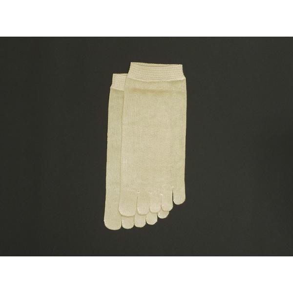 新商品の黄絹靴下（タイシルク）の取扱い始めました！１枚目靴下としてお使い頂けます。通常の絹より丈夫でコシがありますので、今までとは違う肌触りをお楽しみいただけます。●こちらの商品は６点までメール便に対応しております。※他の商品と同梱すると変...