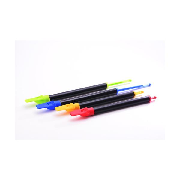 スライドさせながら吹くと色々な音が楽しめます。