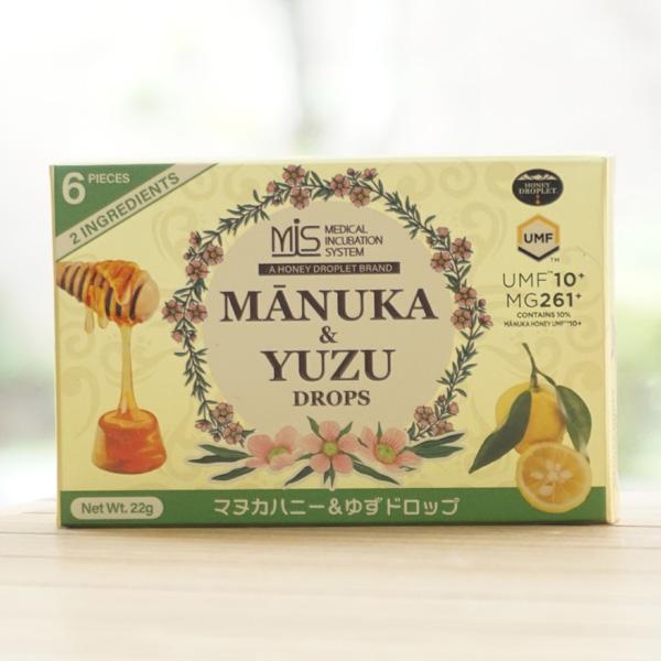 ■マヌカはちみつ(UMF10+/MG261+)使用■ひとくちサイズ■特許製法により砂糖などの糖類を一切加えずに固形化■滑らかな口当たり■抗生物質不使用■砂糖不使用【原料名】マヌカはちみつ(ニュージーランド)、ゆず果汁[ゆず(高知県)]【内容...