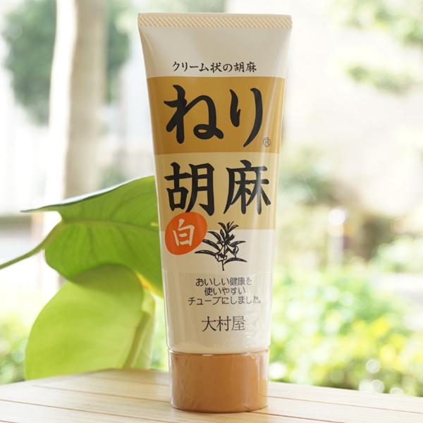 ●クリーム状の胡麻ですから、胡麻の栄養分が吸収しやすくなっています。●胡麻にはリノール酸・ビタミンＥ、カルシウム・鉄分等の栄養が豊富です。●使いやすいチューブ入りです。●料理に・・胡麻どうふ、しゃぶしゃぶのタレ、胡麻あえ、胡麻クッキー、胡麻...