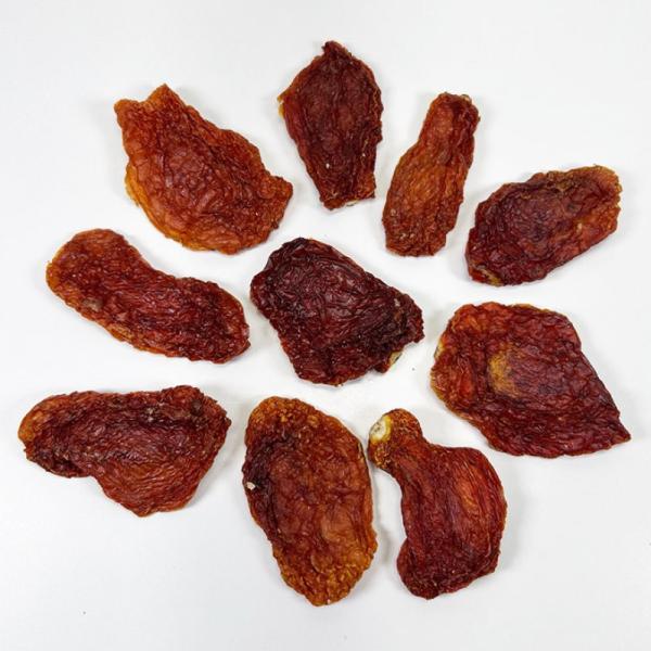 トマトの煮込みやパスタソースに使用すると風味が増します。そのまま刻んで料理に、またはぬるま湯に戻してどうぞ。水分値ターゲットは22〜24%【原料名】トマト、食塩【内容量】500g※商品画像内の記載の賞味期限は写真撮影時のもので出荷の商品は賞...