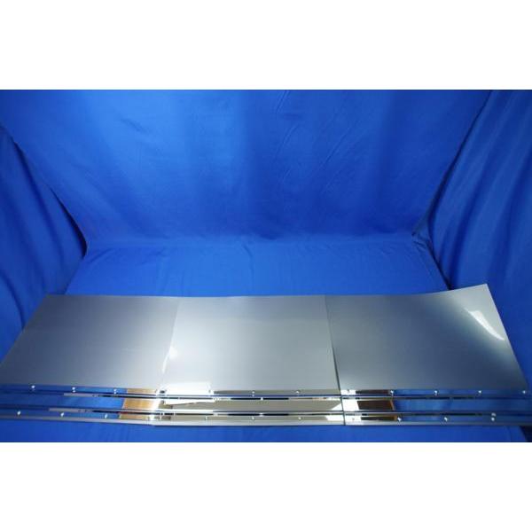 商品名 3分割泥除けセット商品サイズ 大型車用3枚セット【800ｍｍ×600ｍｍ】商品紹介 ■鏡面ステンレス※ウロコも御座います。お知らせください。■3分割【全長2400ｍｍ】■裏板ステン/ボルト付き■ステンレスウエイト高さ：180ｍｍ※高...