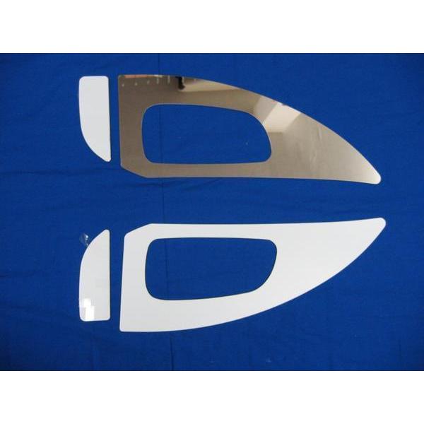 商品名 日野　デュトロ用鏡面グリップガーニッシュ商品サイズ 日野２ｔデュトロ(ダイナ)【Ｈ１１．５〜】商品紹介 グリップの周りに取り付ける商品です！■ステンレス鏡面製■貼り付けタイプ■同車種ダイナ/トヨエースにも取り付け可能です！※写真のグ...