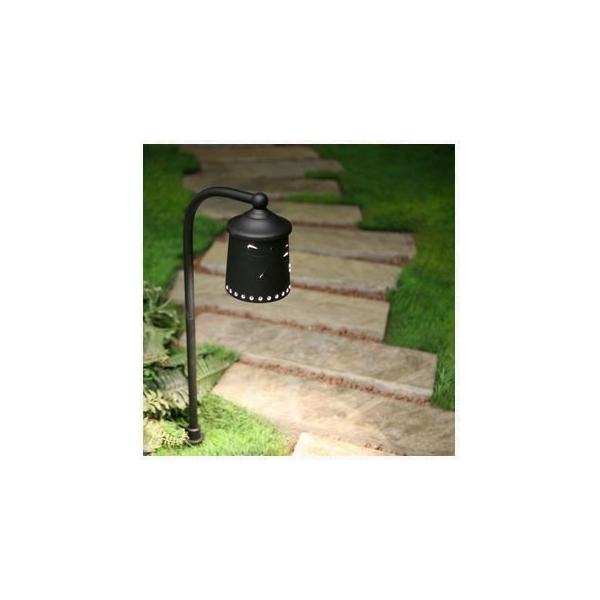 直下へ暖かな明かりを放つとともに、笠に施されたカッティングから輝くトンボが夕闇を彩ります。■3W■アイアン色■アルミダイキャスト・鉄製■H511×D200mm■140ルーメン■3000K■LED交換不可■防雨型■スパイク付属■マウント使用可...