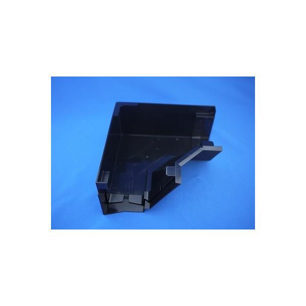 ○特長○差込式の内曲がりの為、スッキリとした仕上がりになります。○用途○軒樋と軒樋のコーナーに使います。○仕様○○材質○　硬質塩化ビニル樹脂○質量○　0.44Kg○分類○　建築資材／住宅用雨どい／軒樋