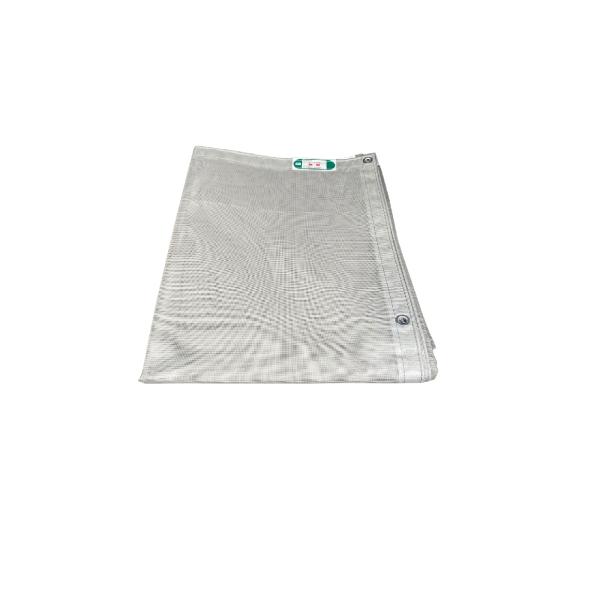 メッシュ生地で通気性にも優れており軽くて使用しやすい。建設用飛散防止ネットや防砂、防雪、また、防虫・防鳥・等。サイズ(m)：2.7X3.6　ハトメピッチ：約450mm生地：塩ビコーティング加工ポリエステル基布/ハトメ：アルミニウム