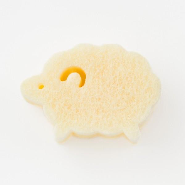 モコモコやさしくしっかり洗うヒツジ型のかわいいスポンジです。食器・調理器具洗いに。やわらかいスポンジと不織布を使用しているため、使い始めから手になじむやさしいスポンジです。あまり生活感を出さずにキッチンをコーディネートしていただけます。また...