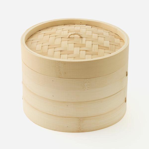 上下で深さの異なる「深さ違い2段」が追加になりました。「均等2段」タイプはWEB限定販売、在庫限りで終了となります。天然素材でできた蒸し器。中華まんや温野菜はもちろん、冷凍ごはんやパンにもおすすめです。サイズ：・均等2段：　全体＝W24.3...