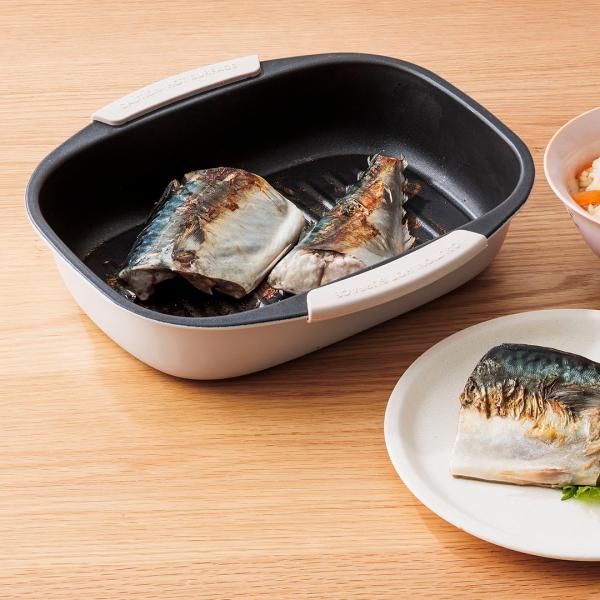 ・1台6役！焼く、蒸す、炒める、茹でる、煮る、炊く、基本的な調理が可能です。・調理も洗い物もコンパクトに済んでらくらく。出来上がった料理を入れて、そのままうつわとして使用することも可能です。1〜2人分にちょうどよく、調理からうつわまで1つで...