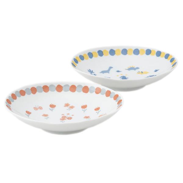 子ども用の磁器食器です。お食事の時間が楽しくなるような、恐竜とチョウチョのモチーフが入っています。カレーやパスタの容量にピッタリなオーバル型のお皿です。お皿の底には、ご飯を全部食べきると見える、ハッピーなモチーフ入り。お子さまも楽しく食事が...