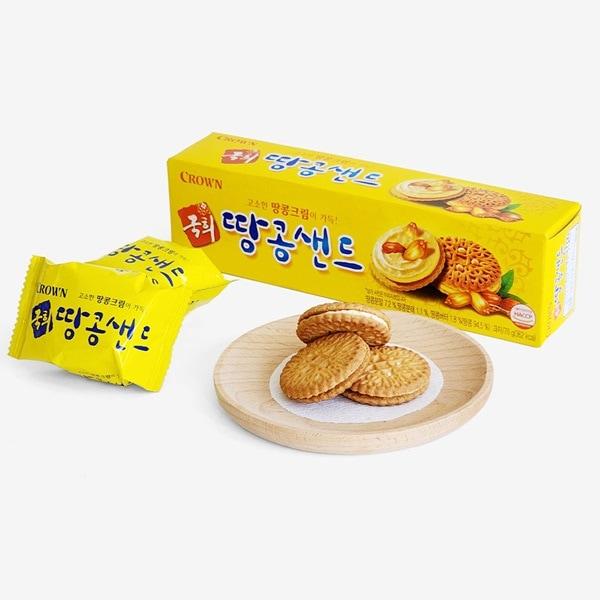 商品名 【クラウン】ピーナッツサンド（70g）内容量 70g名称 菓子原材料名 小麦粉、ショートニング、パームステアリン油、パーム核硬化油、砂糖、ピーナッツ粉末、ブドウ糖、加工油、ピーナッツバター、水あめ添加物 ビタミンＥ，バニリン、酸度調...