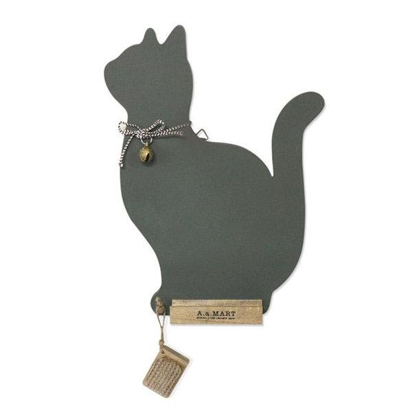 鈴がついた首輪をイメージしたリボンも、黒板の可愛さを一層引き立てます。本体下部にはチョーク置きがついています。 