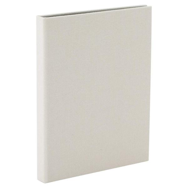 ・本体寸法:タテ171xヨコ136x背巾17mm・本体重量(スリップケース込):145g・表紙:布地(綿)、台紙:ポリプロピレン製KG判1段ポケット3層黒台紙12枚・ケース寸法:タテ176xヨコ137x背巾18mm、写真収納枚数:KG判24...