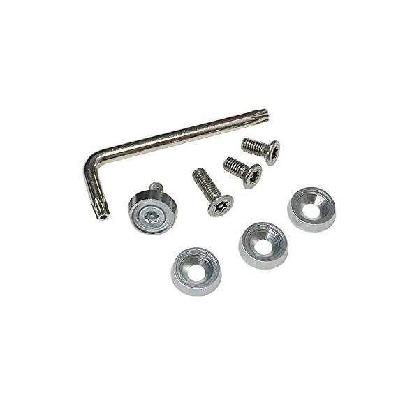 ・50年以上も国内カー用品市場で実績を積んできた大手カー用品メーカー「セイワ(SEIWA)」から登場。