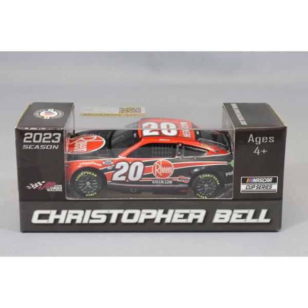 モデルは2023年シーズンのNASCARでジョーギブス・レーシングから参戦するクリストファー・ベルがドライブするTOYOTAカムリを再現した1/64スケールのダイキャストモデル完成品です。北米で最大の給湯器のメーカーであるRheemは202...