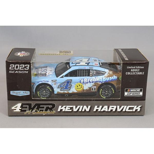 モデルは2023年4月9日にブリストル・モータースピードウェイで開催されるNASCARシリーズの1戦でケビン・ハービックがドライブするフォード・マスタングを再現した1/64スケールのダイキャストモデル完成品です。レースはハービックにとってキ...