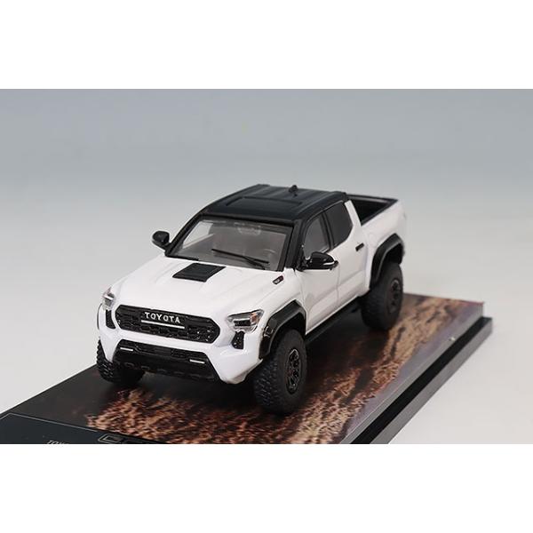 ■ダイキャストモデル　■オフロード性能に定評のあるTacoma TRD PROを、GCDが1/64スケールで精密再現したDiecastTalk特注モデル。ワイドで力強いボディ造形に加え、TRD PRO専用装備を忠実に落とし込み、実車のタフな...