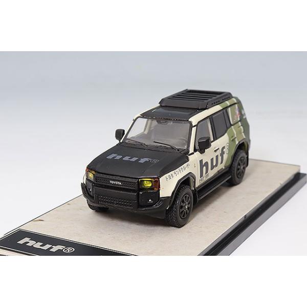 ストリートブランド「HUF」とDiecastTalkによる特注仕様の、Toyota Land Cruiser 250 Pradoが1/64スケールで登場。オフロードテイストを強調したルーフキャリアやアウトドアギア、そしてHUFロゴをあしらっ...