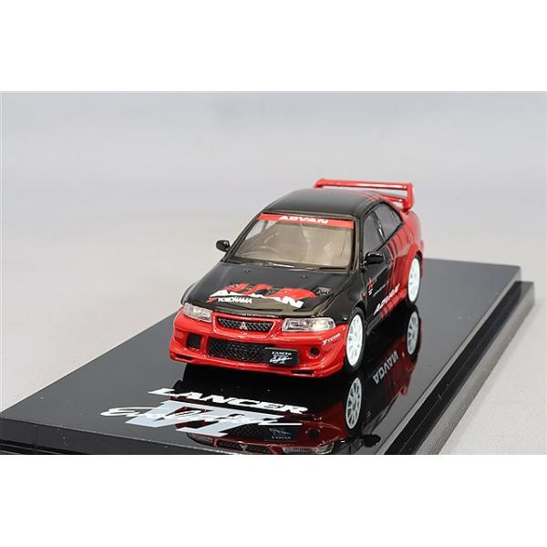 ホビージャパンの1/64ダイキャストシリーズ"HJ64"から三菱ランサー EVOLUTION のスペシャルデコレーションシリーズの登場です。製品にはクリアケースと台座が付属しますのでコレクションに最適です。