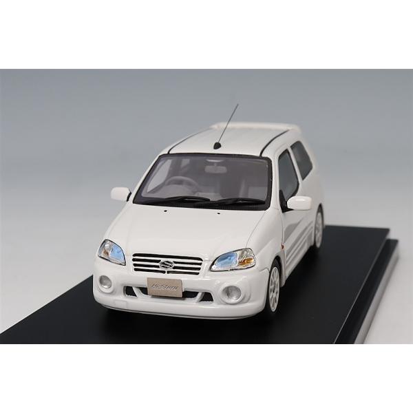 スズキ株式会社が2003年に販売開始した"スズキ・スイフトスポーツ(TA-HT81S)"が1/43スケールレジンモデルカーとして登場します。本製品はディスプレイモデルです。