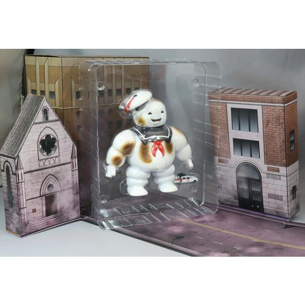 ■Nonケール(Ecto-1：約4.2cm/マシュマロマン：約15.3cm)　■ダイキャストモデルEcto-1（ミニカー）、マシュマロマン（フィギュア）、ビル、教会、プレート付　ゴーストバスターズ (1984) のラストシーン。　壊滅状態の...