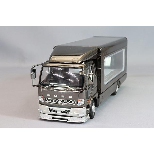香港のミニカーブランド「ゲインコーププロダクツ」から、"三菱FUSOトラック アウトリガーライズトラック"のご紹介です。 ★「ゲインコーププロダクツ」では世界の自動車、トラックなどを続々シリーズ化予定です！逐次ご案内致します。