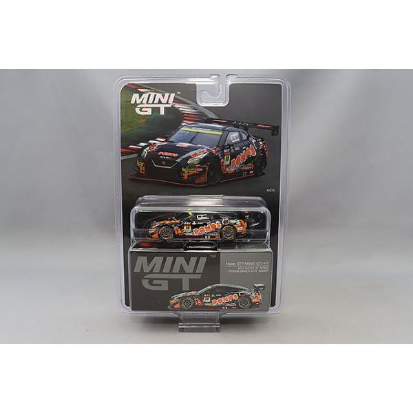 GAINERから2車種、#10(ドライバーは安田 裕信と大草 りき)、#11(ドライバーは富田 竜一郎と石川 京侍)が登場。#10はPONOSがタイトルスポンサーとなり、同社代表の辻子依旦が総監督に就任しました。シャープな造形と正確なディテ...