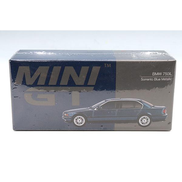 1/64スケールで新旧スポーツカーやレーシングカーを精密にモデル化しているMINI GTの新作として、「BMW 750IL」のバリエーションが登場。実車は、初代と比較してさらに洗練されスマートになったボディが特徴で、先代で実現できなかったV...