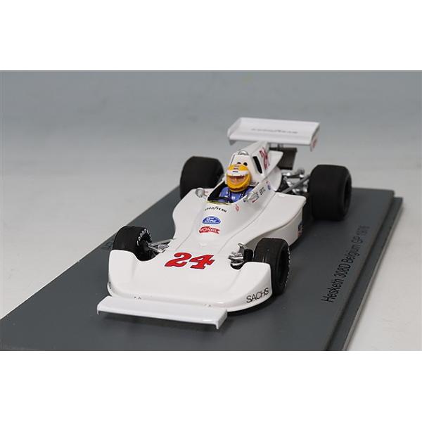 後にウルフやフェラーリ、ティレルのレーシングカーデザイナーとして名をはせたH.ポスルスウェイトが初めて手掛けたマシンがヘスケスの308でした。発展型である308Dは、ポスルスウェイトが去った後に新開発者がアップデートさせたもの。J.ハントの...