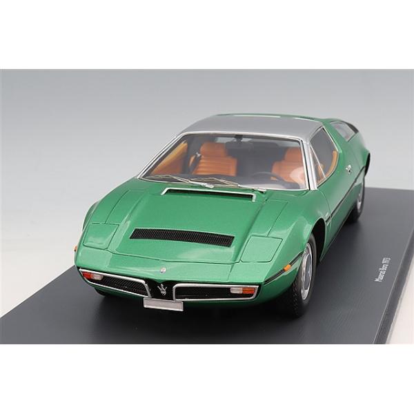 1972年のジュネーブショーでお披露目されたボーラは、マセラティとして初のミドシップ方式を採用しました。ボディデザインはジウジアーロが担当。ミドシップのため、フロントは低く短くされたいっぽう、リアのルーフラインはエンジンを納めるために高めと...