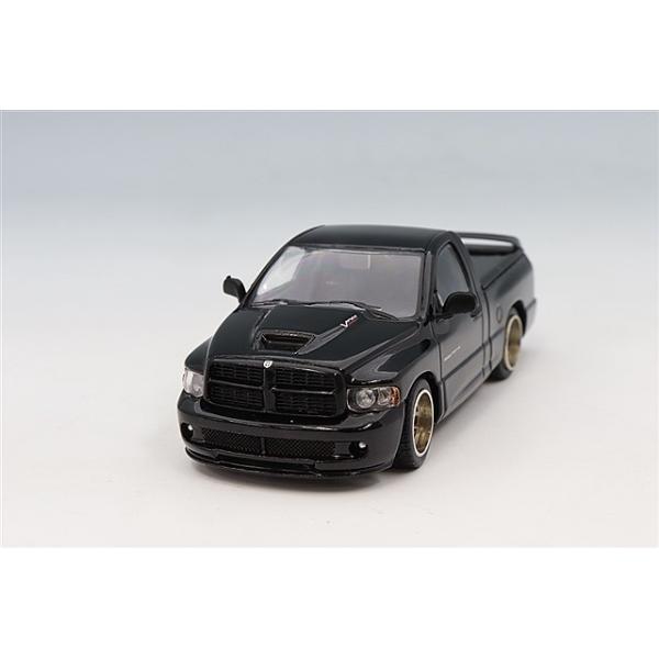 新ミニカーブランド「SHOOM64 MODEL」から、Dodge RAM SRT-10の発売です。「“シュッ”と走る快感を手のひらに」をコンセプトに開発されたミニカーです。「SHOOM64 MODEL」では世界のSUVやトラックなどを続々シ...