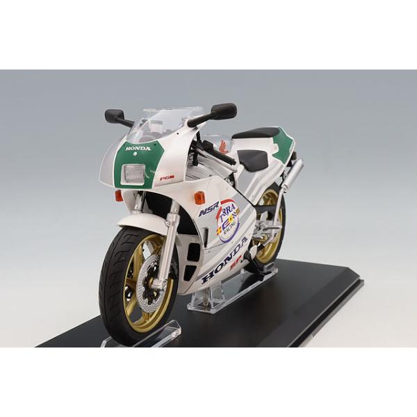 “PROSPEC EVOLUTION” に追加カラー登場！【商品説明】1986年から販売された、Honda NSR250R。その中から1989年にカウルデザインを一新して発売されたMC18型NSR250Rの追加カラーが完成品バイクシリーズに...