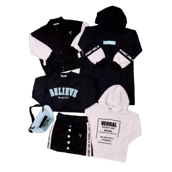 【発売日：2023年12月29日】アウター、ショート丈トレーナー、パーカーワンピース、スカート、フード付き長袖Tシャツ、ショルダーバッグ、トートバッグが入った女の子の7点セットです。コーディネイトや普段のローテーションに使い勝手バッチリ！お...
