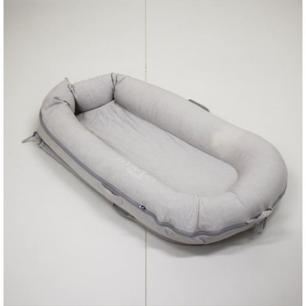 送料無料 ドッカトット デラックスプラスドッグ DockATot Deluxe+Dock サンドシャンブレー ベビー寝具 持ち運べるベッド 新生児〜生後8ヶ月 クリーニング済み D019602本商品の詳細は、下記の商品説明欄をご覧くださいませ。